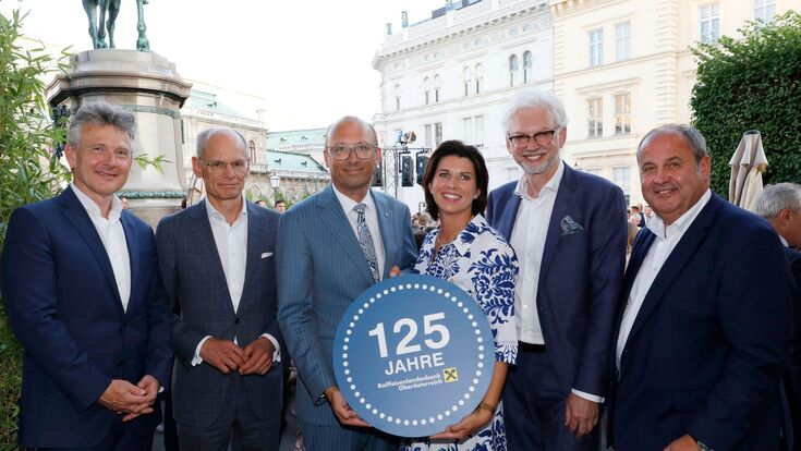 RLB OÖ zieht Bilanz 2025: Wichtiges Wachstum und neue Strategie ...